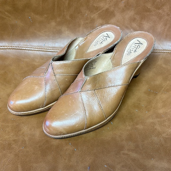 Clarks | Shoes | Clarks Artisan Collection Clog | Poshmark